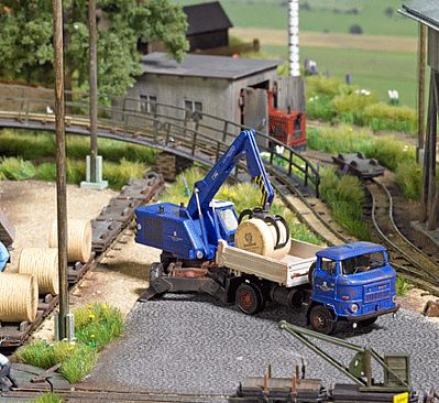 Busch T174-2E Crane w/Log Grapple