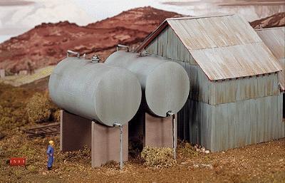 Campbell 18' Horizontal Tanks HO Scale Model Railroad Building Kit #407