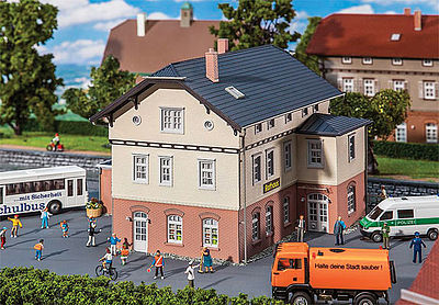 Faller Town Hall with School