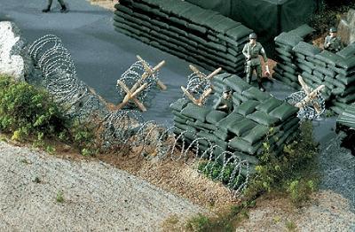 Faller Military - Barbed Wire Anti-Personnel Obstacles (Chevaux-de ...