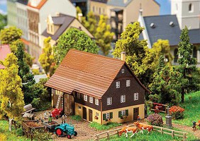 Farm N Scale Model Railroad Buildings