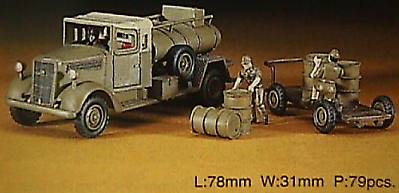Hasegawa 1/72 Fuel Truck Isuzu TX40 JPN Army WWII #31116