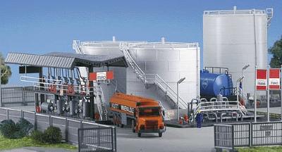 Kibri Distribution Fuel Depot Set