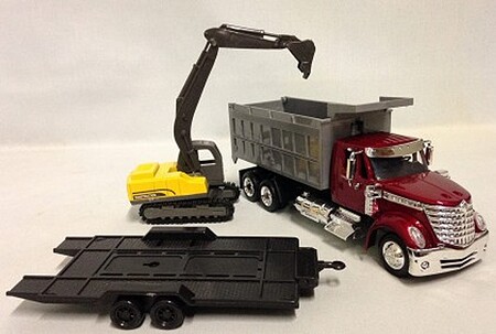New-Ray International Lonestar Dump Truck w/ Excavator