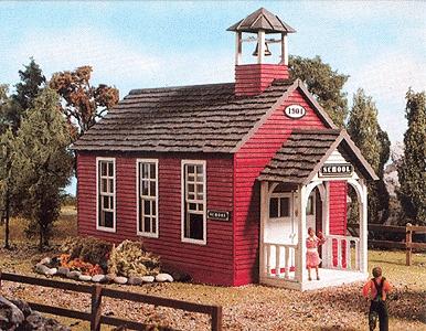 Pola Little Red Schoolhouse 17-11/16 x 9-3/16 x 13-5/8'' 45 x 23.5 x 34 ...