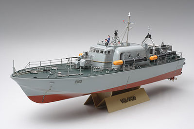 Tamiya 1/72 Vosper Fast Patrol Boat Perkasa #79004