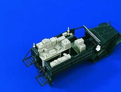 Verlinden M3 Halftrack/Command Vehicle Update Plastic Model Vehicle ...