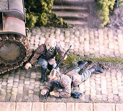Verlinden Pinned Down German Soldiers (2) Resin Model Military Figure ...