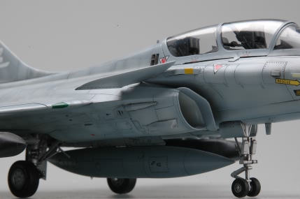 Rafale B French Fighter -- Plastic Model Airplane Kit -- 1/48 Scale ...