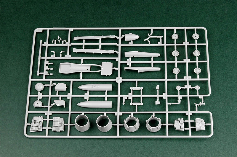 EF-111 Raven -- Plastic Model Airplane Kit -- 1/48 Scale -- #80352 ...