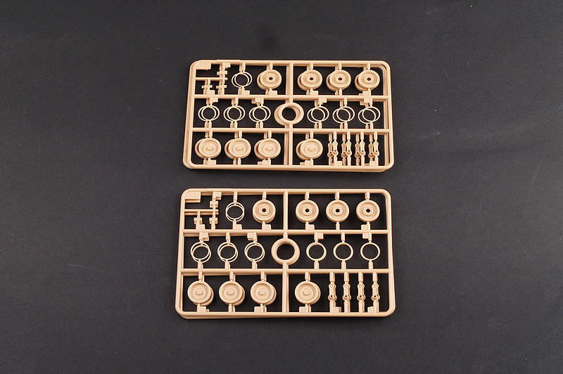 CV90-40C IFV Armor Tank -- Plastic Model Military Vehicle Kit -- 1/35 ...