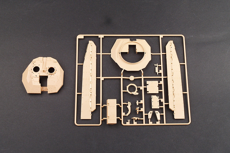 CV90-40C IFV Armor Tank -- Plastic Model Military Vehicle Kit -- 1/35 ...