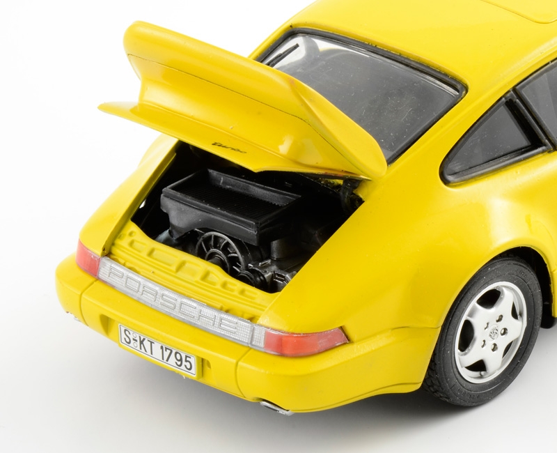 Porsche 911 Turbo -- Plastic Model Car Kit -- 1/24 Scale -- #553675 ...