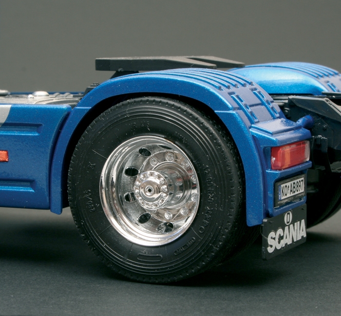 Scania R640 Atelier -- Plastic Model Truck Kit -- 1/24 Scale -- #553850 ...