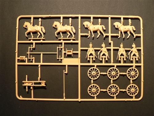 Napoleonic War French Artillery -- Plastic Model Military Figure Kit ...