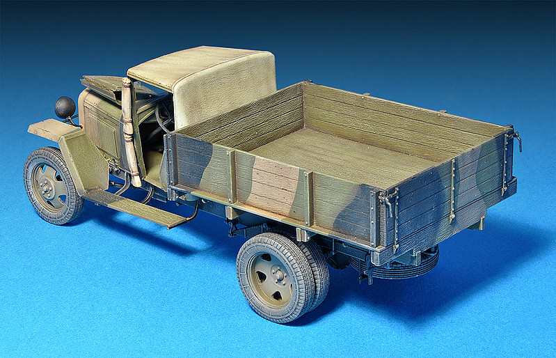 GAZ-MM Mod 1941 WWII Cargo Truck w/2 Figures -- Plastic Model Military ...