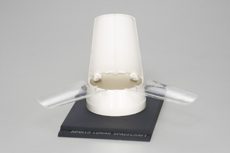 1/70 Apollo Space Craft pictures by John ( Hobbylinc )