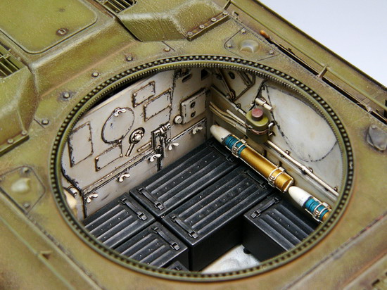 Russian Tank T34/76 Model 1943 -- Plastic Model Military Vehicle Kit ...