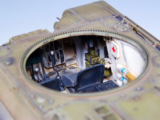 Russian Tank T34/76 Model 1943 -- Plastic Model Military Vehicle Kit ...