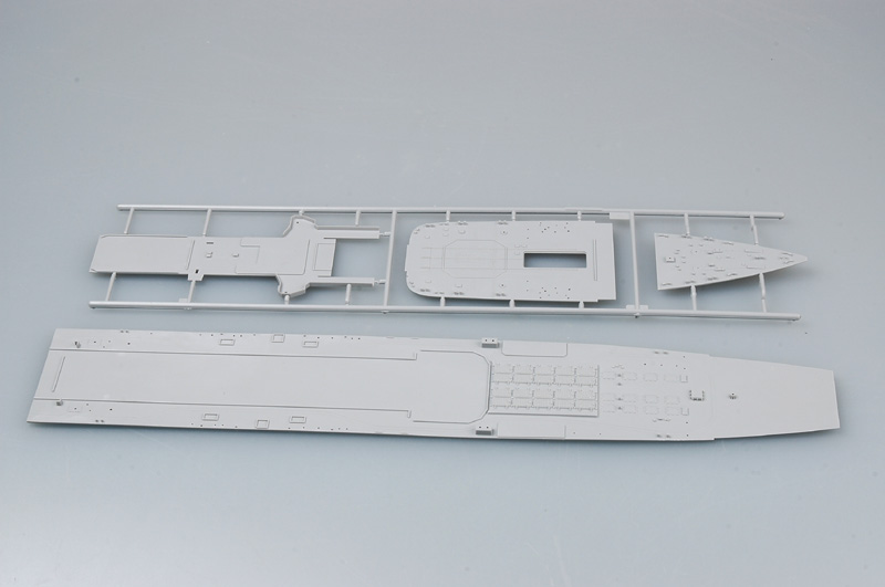 Russian Pyotr Velikiy Battle Cruiser -- Plastic Model Ship Kit -- 1/350 ...