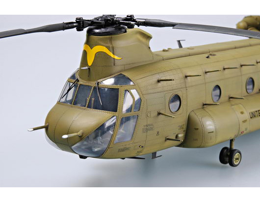 CH47A Chinook Helicopter -- Plastic Model Helicopter Kit -- 1/35 Scale ...
