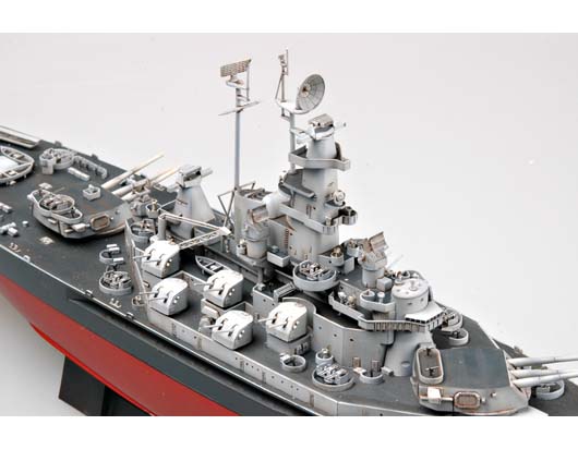USS Massachusetts BB59 Battleship -- Plastic Model Military Ship Kit ...
