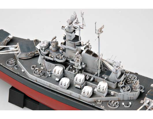 USS Massachusetts BB59 Battleship -- Plastic Model Military Ship Kit ...
