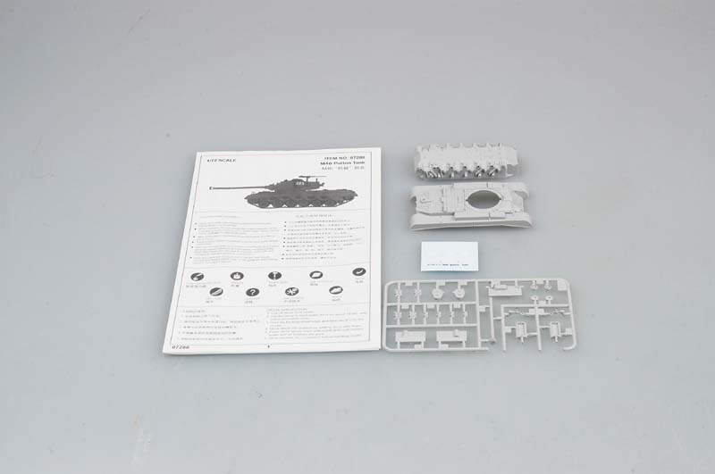 US M46 Patton Medium Tank -- Plastic Model Military Vehicle Kit -- 1/72 ...