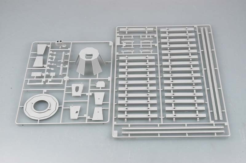 WWII German Army Geschutzwagen Cannon Railcar -- Plastic Model Military ...