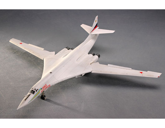 Russian Tu160 Blackjack Bomber Aircraft -- Plastic Model Airplane Kit ...