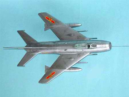 MIG-19S FARMER C Aircraft -- Plastic Model Airplane Kit -- 1/32 Scale ...