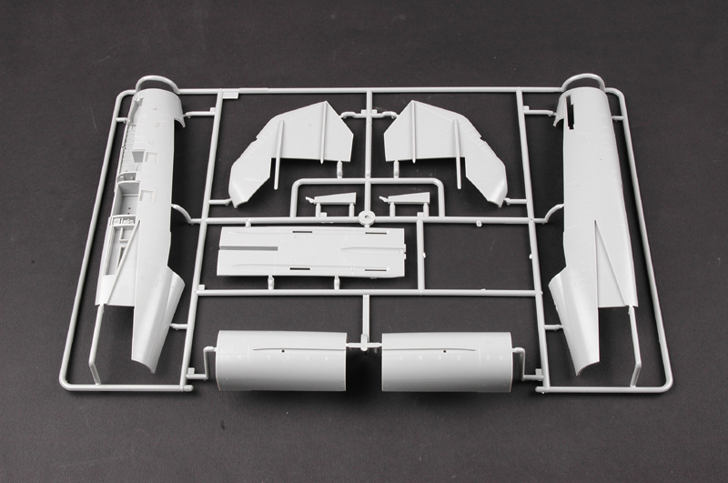 F14A Tomcat Fighter Aircraft -- Plastic Model Airplane Kit -- 1/32 ...