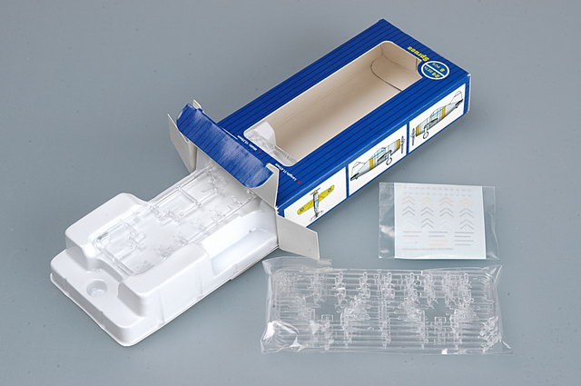 F-2A Fighter -- Plastic Model Aircraft Kit -- 1/700 Scale -- #3440 ...