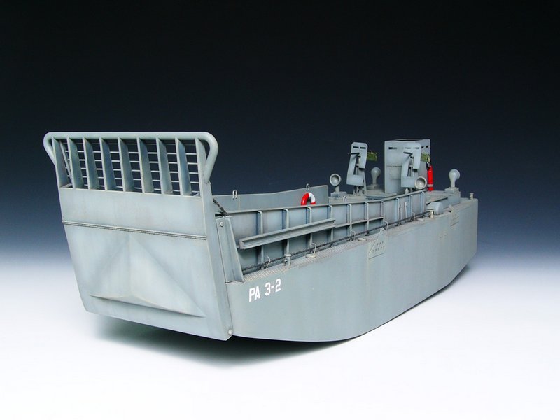 WWII LCM(3) US Navy Landing Craft Pictures