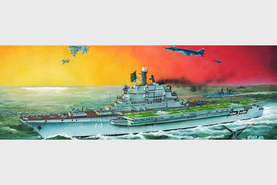 USSR Minsk Aircraft Carrier (D) -- Plastic Model Military Ship -- 1/700 ...