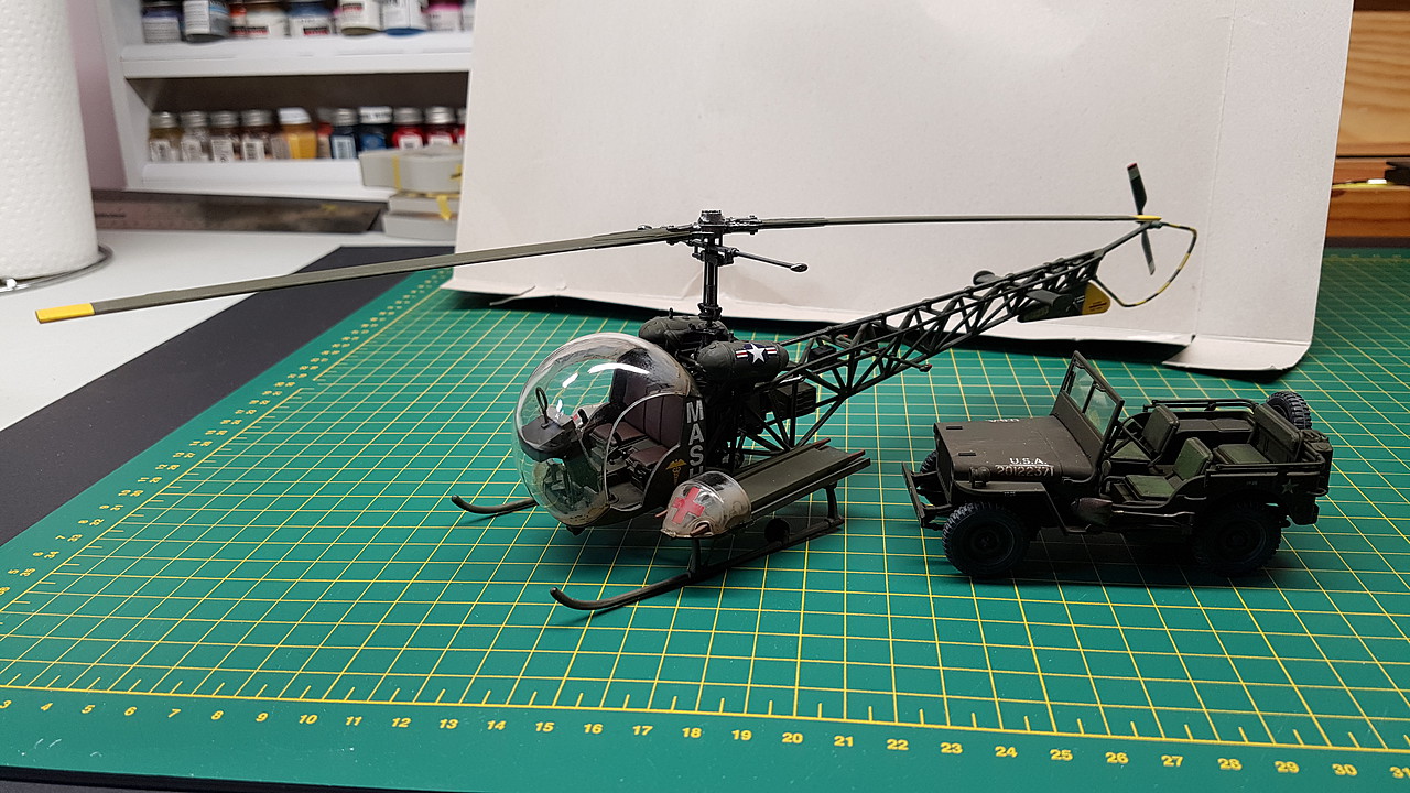 Bell H-13H 2'n1 Pictures