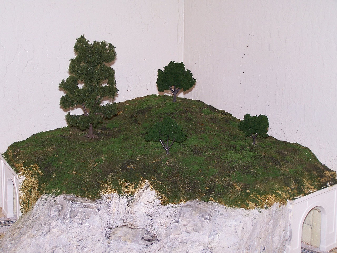 HO Scale Scenery Kit -- Model Railroad Scenery Supply -- #s927 pictures ...