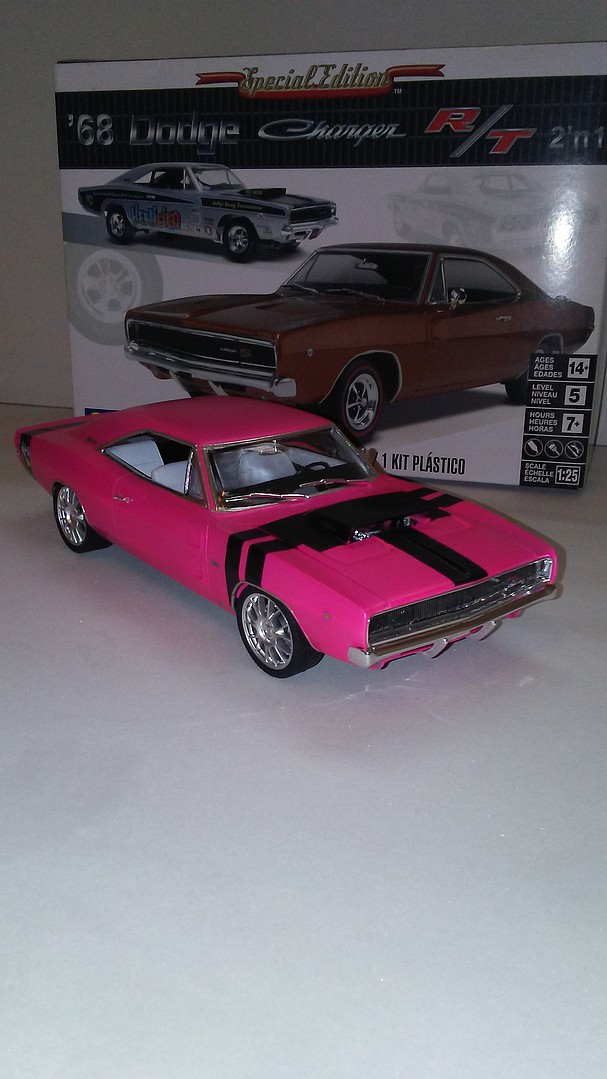 1968 Dodge Charger 2'n1 -- Plastic Model Car Kit -- 1/25 Scale ...