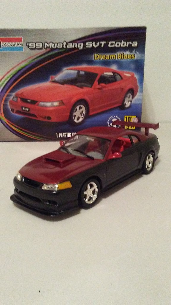 1999 Mustang SVT Cobra -- Plastic Model Car Kit -- 1/25 Scale ...