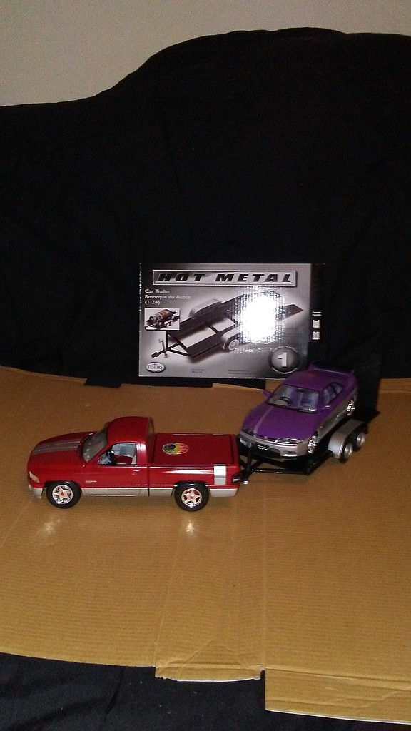 Dodge Ram VTS Pickup Truck -- Plastic Model Truck Kit -- 1/25 Scale ...