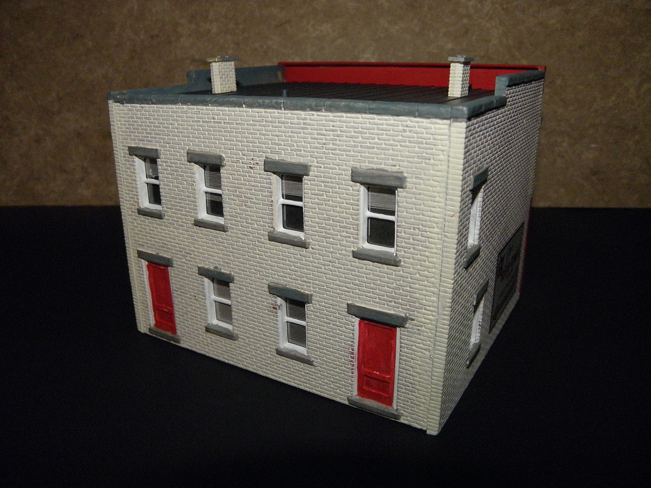 Jim's Red Owl - Kit - 4-1/4 x 3-5/8 x 3-3/8'' -- HO Scale Model ...