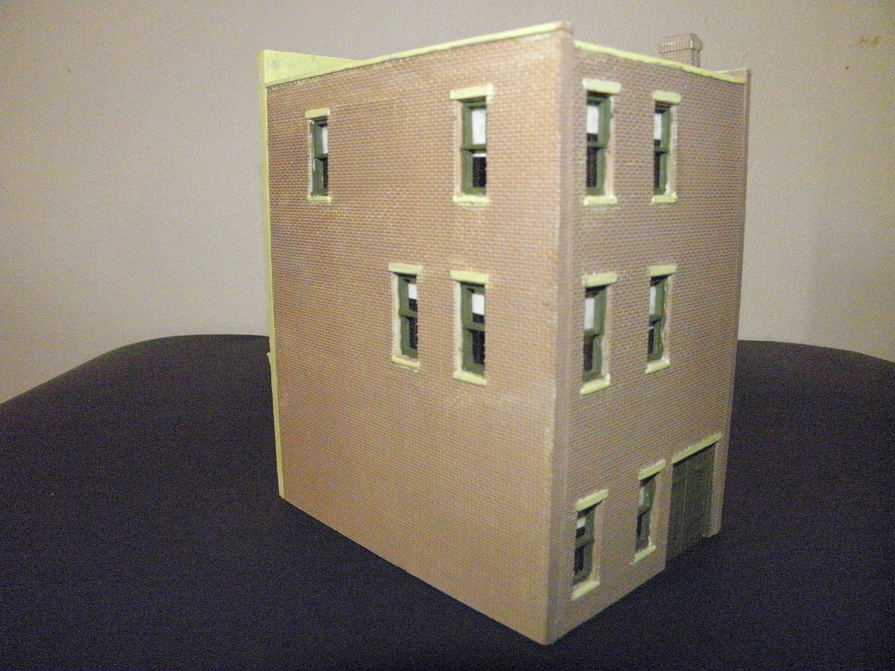 1st National Bank Kit -- HO Scale Model Railroad Building -- #woo11800 ...