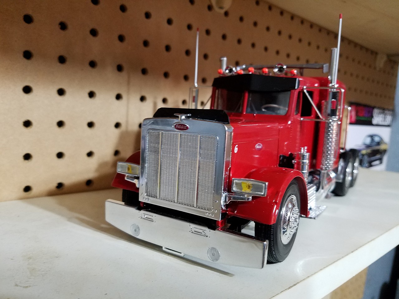 Peterbilt 359 Conventional -- Plastic Model Truck Kit -- 1/25 Scale ...