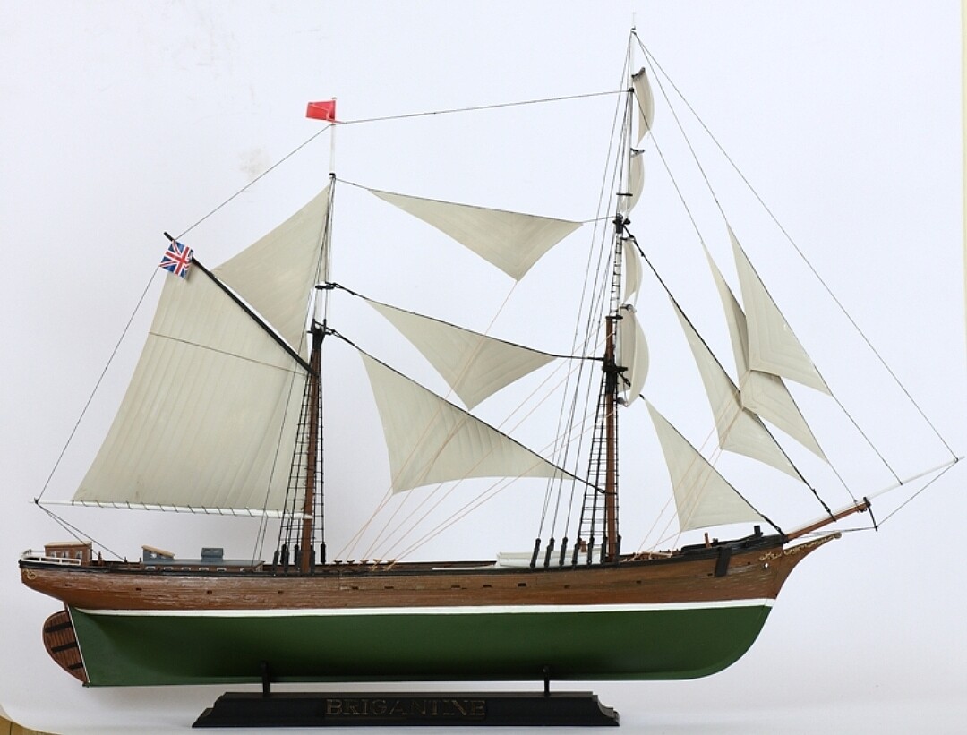 English Brigantine -- 1/100 Scale -- Plastic Model Military Ship ...