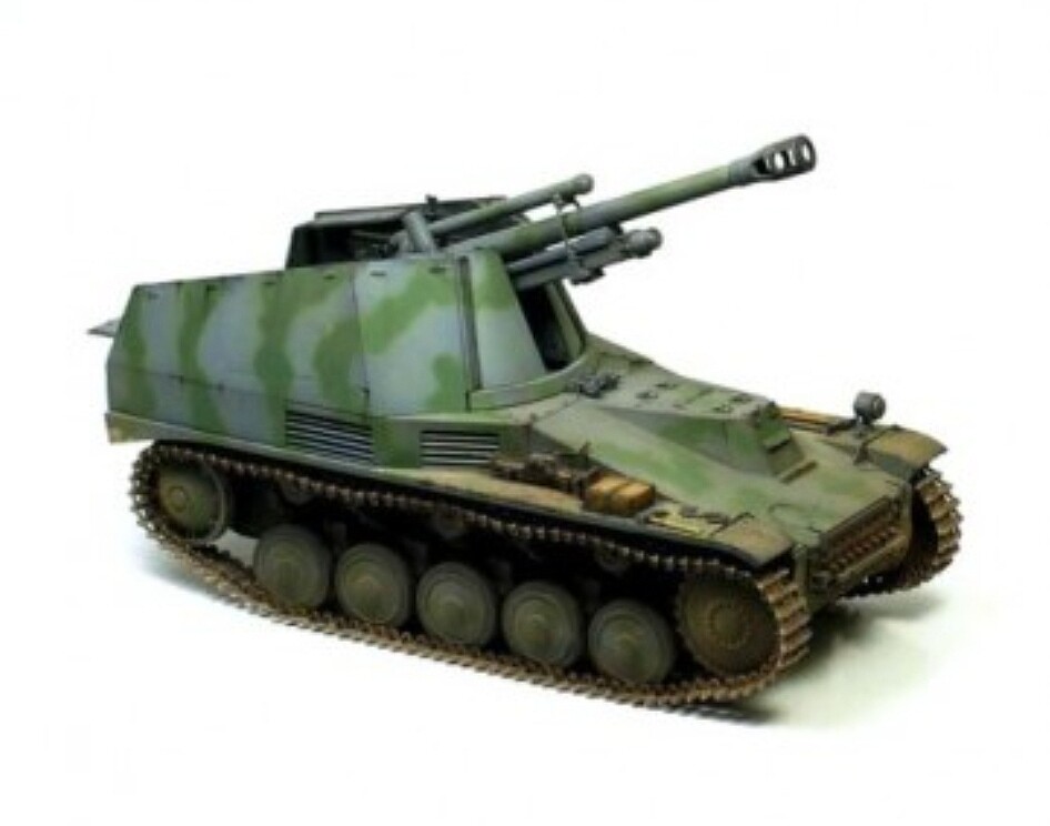 German Howitzer Wespe Tank -- Plastic Model Military Vehicle Kit -- 1/ ...