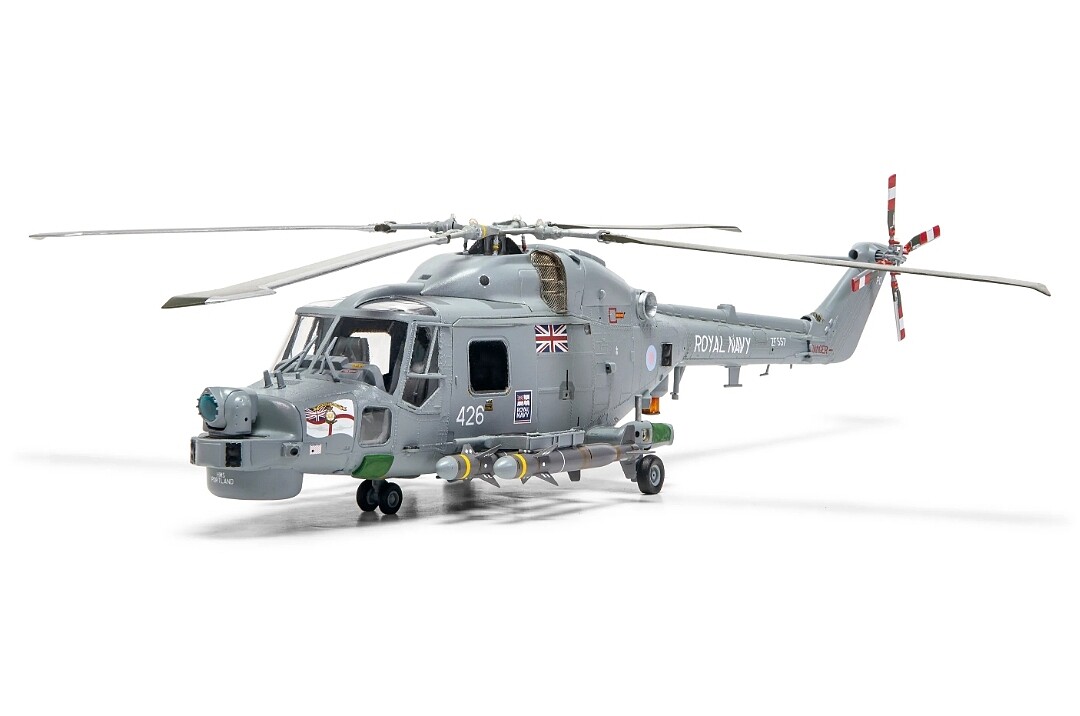 Westland Lynx Mk 88A/HMA8/Mk 90B Multi-Role Helicopter -- Plastic Model ...
