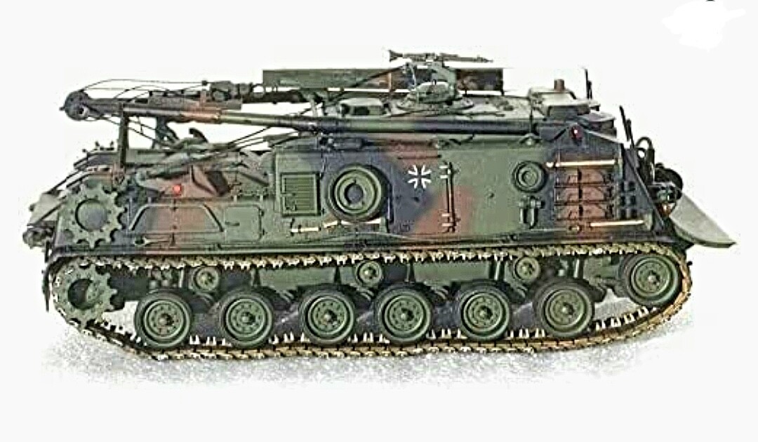 M88A1G Bergepanzer Recovery Tank -- Plastic Model Tank Kit -- 1/35 ...