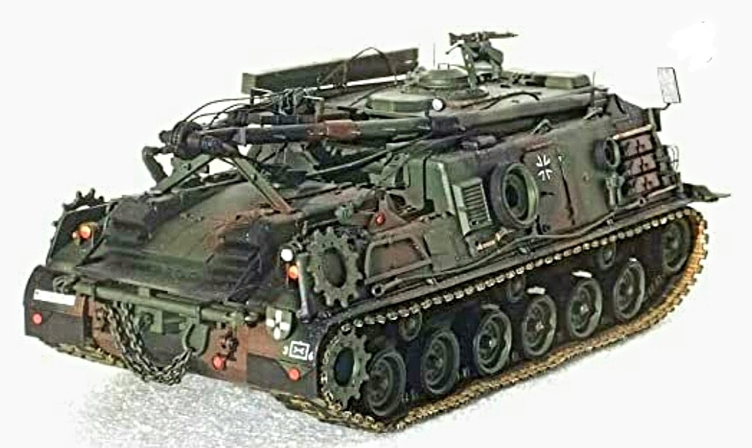 M88A1G Bergepanzer Recovery Tank -- Plastic Model Tank Kit -- 1/35 ...