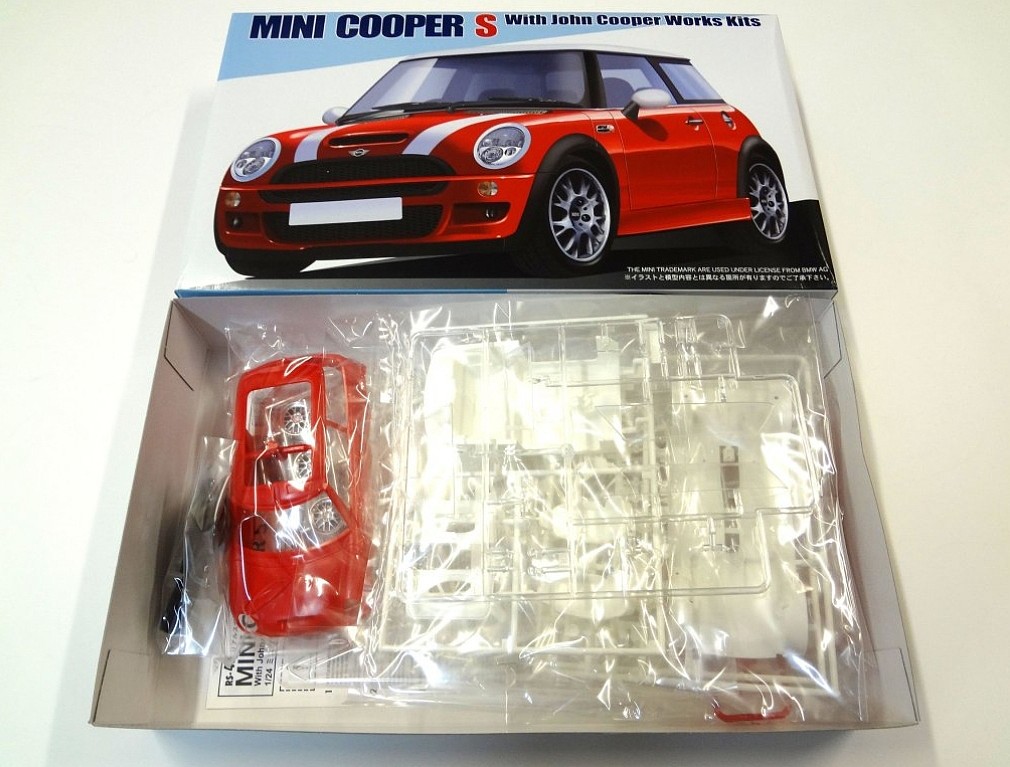BMW MINI COOPER S WORKS -- Plastic Model Car Vehicle Kit -- 1/24 Scale ...