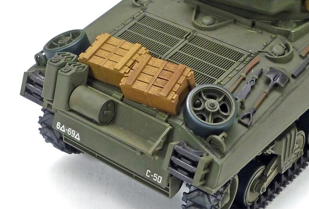 US Medium Tank M4A3 Sherman w/ Motor -- Plastic Model Military Tank Kit ...